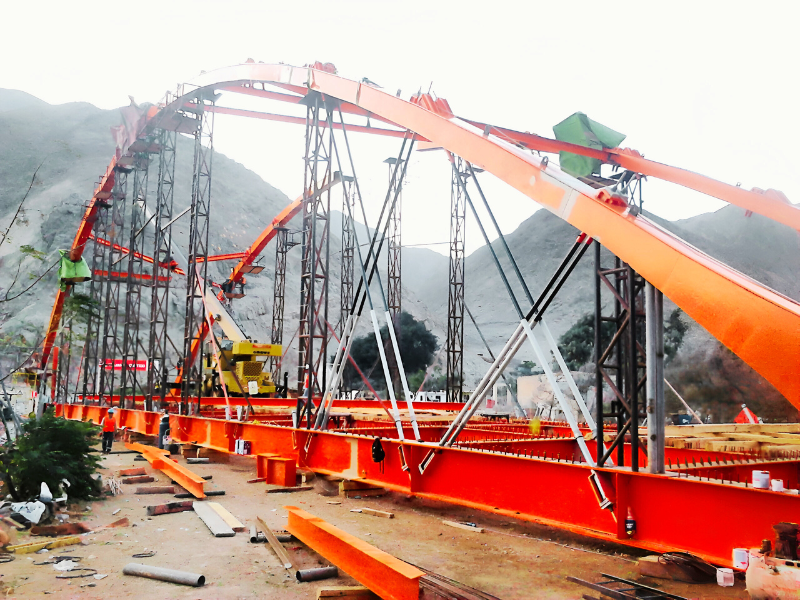 Instalación de péndolas – SAMAYCA